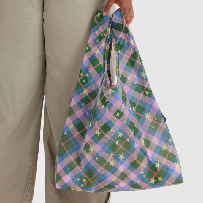 Baggu Reusable Recyclable Standard Bag - Green Star Plaid – The Consortium