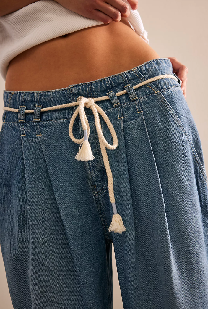Free People Dakota Cinched Pull-On Jeans - Vine – The Consortium ...